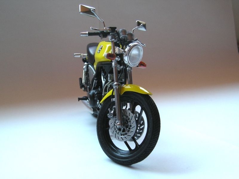 Yoryi (puntocom) - Modelismo y Maquetas - Yamaha SRX6. Tamiya 1/12 - Proyectos terminados