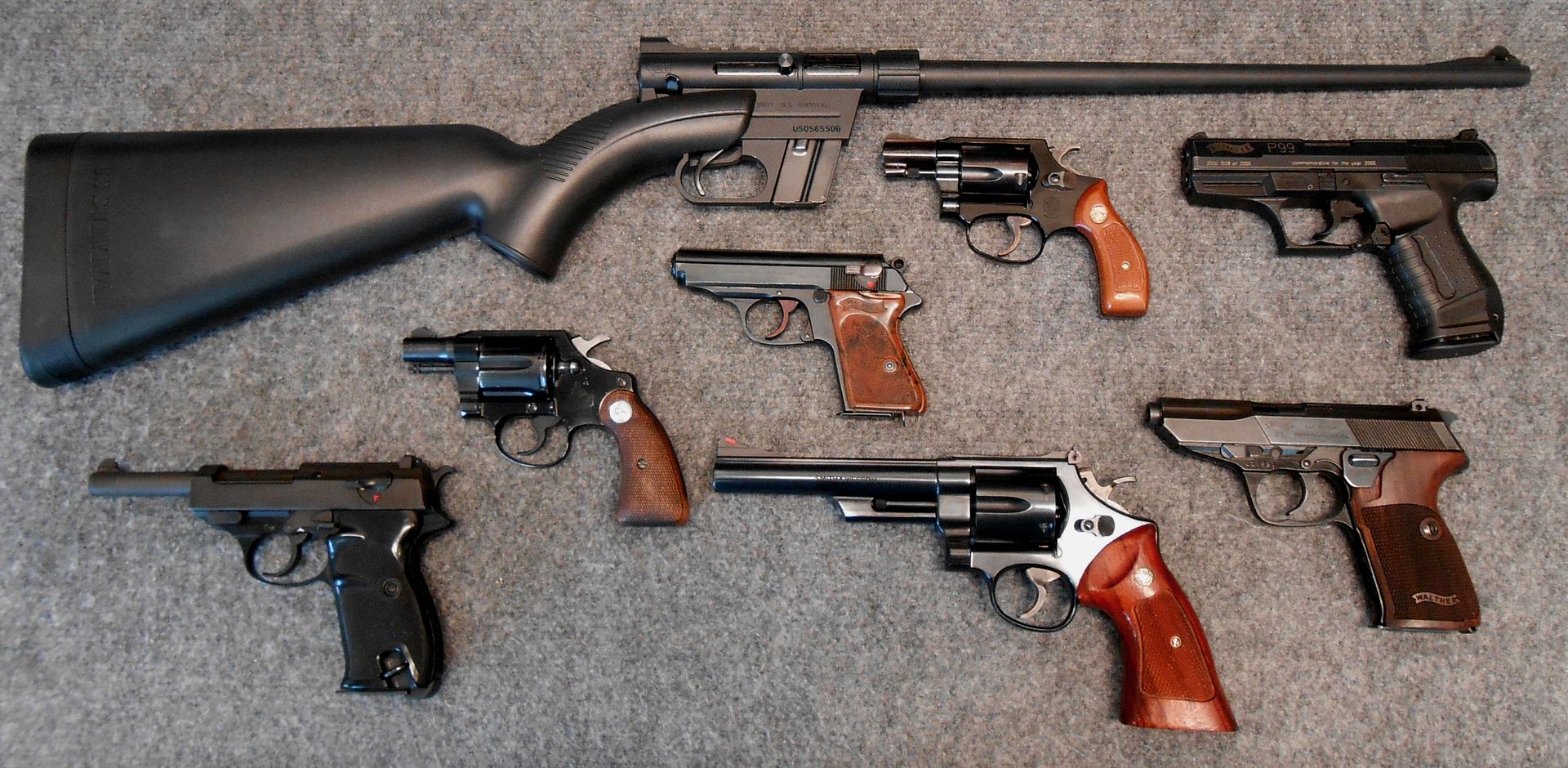 Show us your "Bond gun" collection | Walther Forums